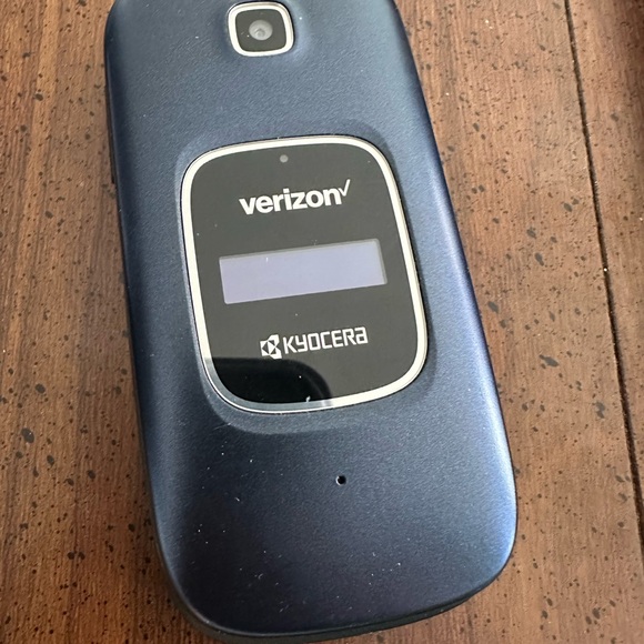 kyocera | Cell Phones & Accessories | Verizon Flip Phone Blue Kyocera ...